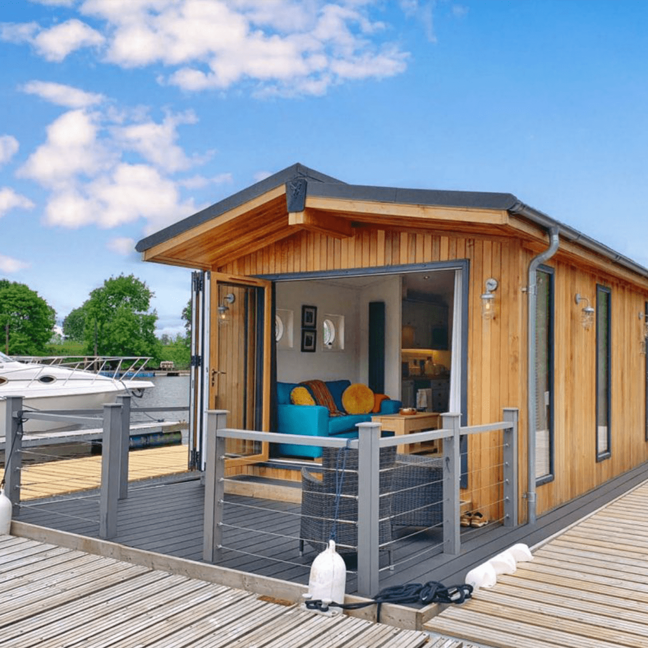 Floating Lodges | York Marina